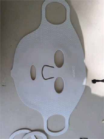 TK Auctions - Conair True Glow LED Light Therapy Face Mask