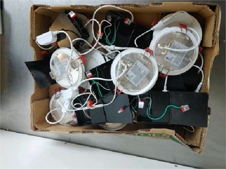 TK Auctions - Lighting bundle