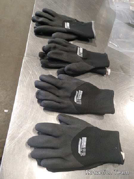 TK Auctions - Assorted glove Bundle