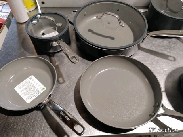 TK Auctions - GreenPan Eras Ceramic Non stick Cookware set