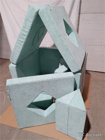 TK Auctions - Yourigami 12-piece Kid’s Convertible Play Fort