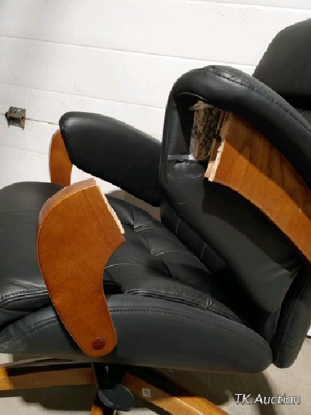 TK Auctions - Tuscany Top Grain Leather High Back Executive Office Chair
