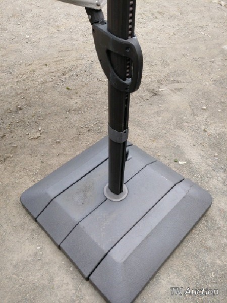 TK Auctions - Seasons Sentry 11' Patio Umbrella