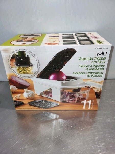 TK Auctions - Miu vegetable chopper and slicer
