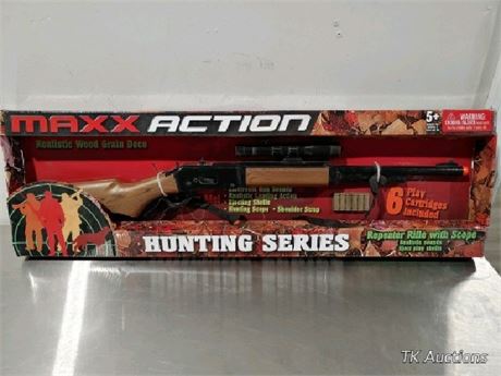 TK Auctions - Maxx Action Repeater Rifle with Scope Toy Gun.