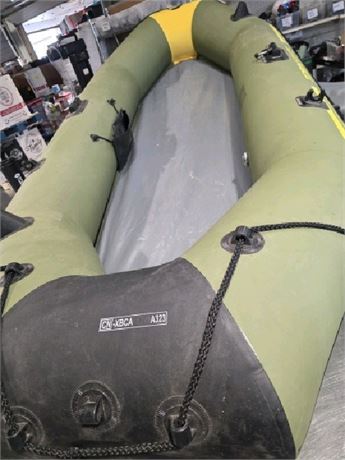 TK Auctions - Tobin Sports Canyon Pro 3-person Inflatable Raft Set
